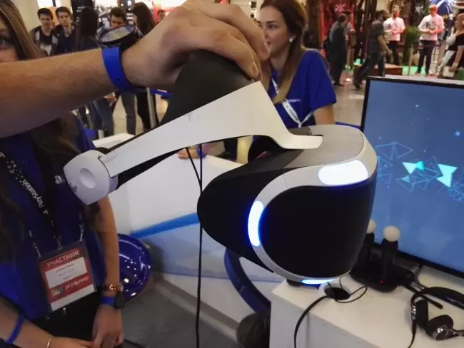 د PlayStation vr (د پروژې مورفس): لاسونه مه ورکوئ 10075_1