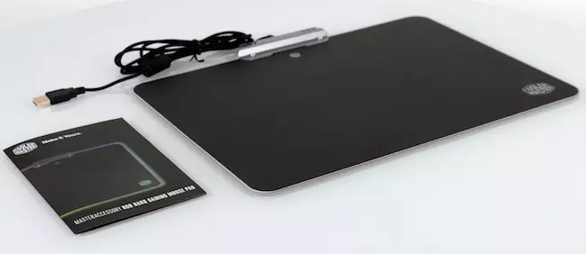 Backlit Mat - Cooler MasterAccessory RGB Hard Gaming Mouse Pad 10794_2