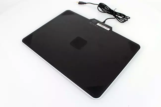 Backlit Mat - Cooler MasterAccessory RGB Hard Gaming Mouse Pad 10794_5