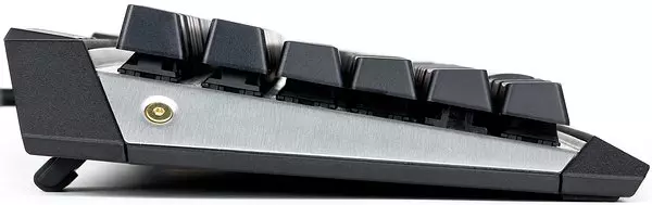 Permainan Mekanik Keyboard Cougar 600K: Memotong Tidak Perlu 12376_8