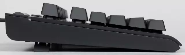 Corsair K63 - kompaktne mängu klaviatuur mehaaniliste lülititega 13204_6