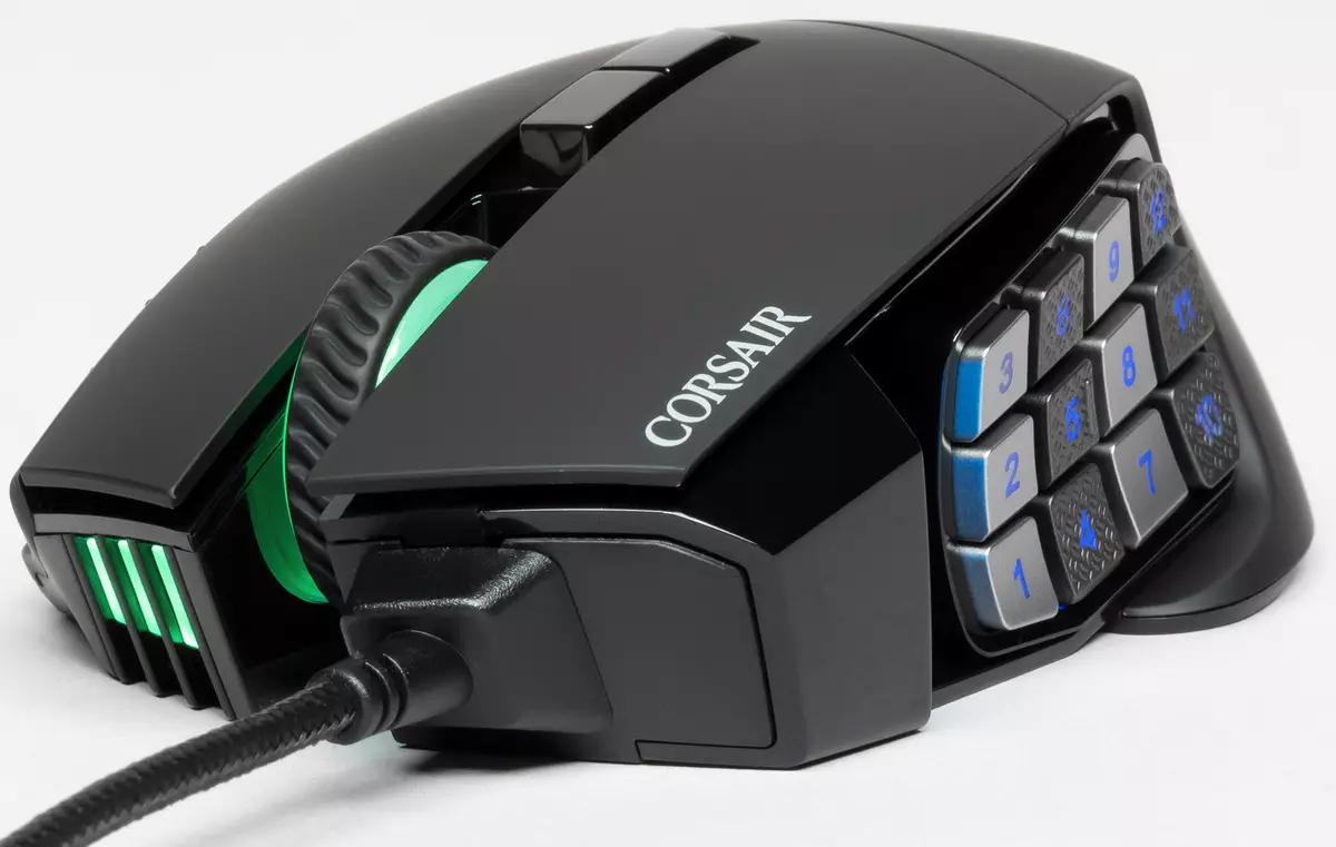 Yatana-д юу өөрчлөгдсөн. Corsair Scimitar RGB Elite Mouse Tech 132_9