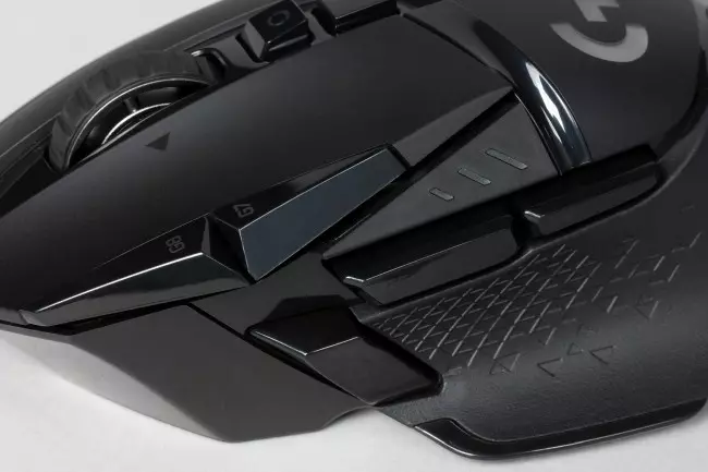 Kina nta kiruhuko! Wireless LogItech G502 Amatara na Mat hamwe na Wireless Kwishyuza Logitech G Power 1337_10