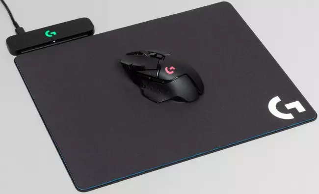 Kina nta kiruhuko! Wireless LogItech G502 Amatara na Mat hamwe na Wireless Kwishyuza Logitech G Power 1337_22