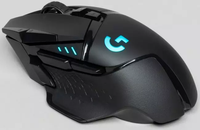 Kina nta kiruhuko! Wireless LogItech G502 Amatara na Mat hamwe na Wireless Kwishyuza Logitech G Power 1337_5