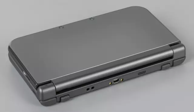 New Nintendo 3DS XL: កុងសូលការផ្លាស់ប្តូរ 14560_18