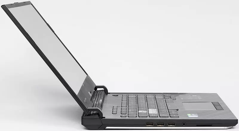ASUS ROG STRIX GL531GT лаптоп: компромис между производителността и разходите 145_11