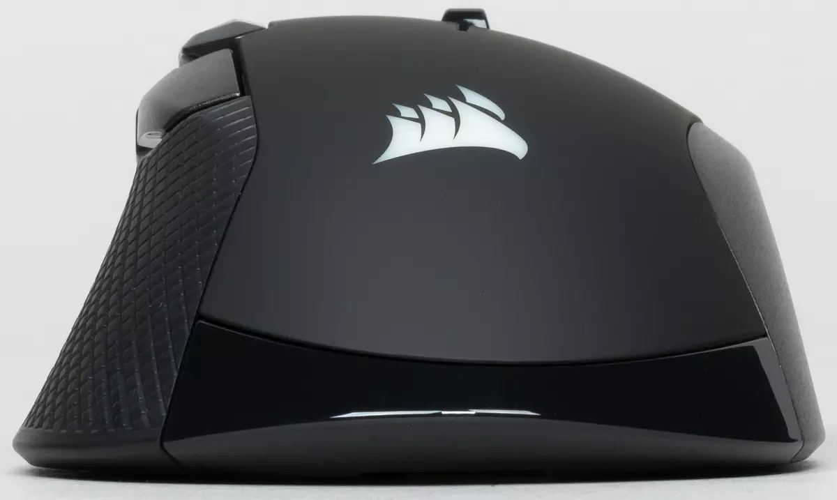 Corsair IronClaw RGB Wireless - more buttons, fewer wires 150_7