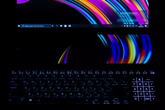 Laptop na skrini mbili?! Asus Zenbook Pro Duo UX581GV Overview. 1749_14