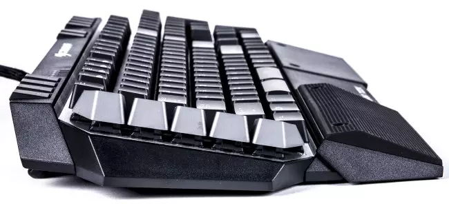 Cougar 700k: Keyboard keyboard nwere oghere nkewa na ihe na-agbanwe agbanwe 19876_7