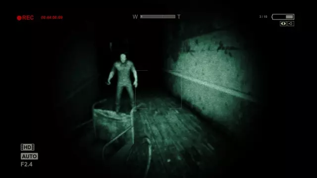 Outlast - শক থেরাপি 20124_3