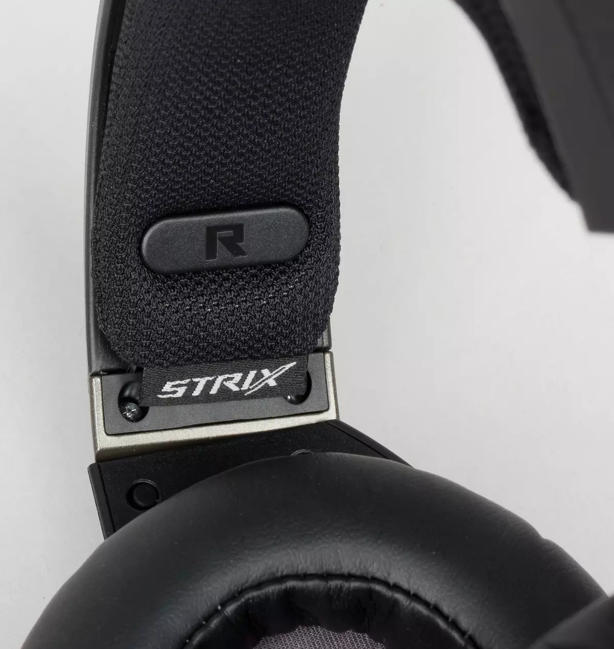 ASUS ROG Strix Fusion Wireless - Ludo Senkabla Headset sen prokrasto 2585_6