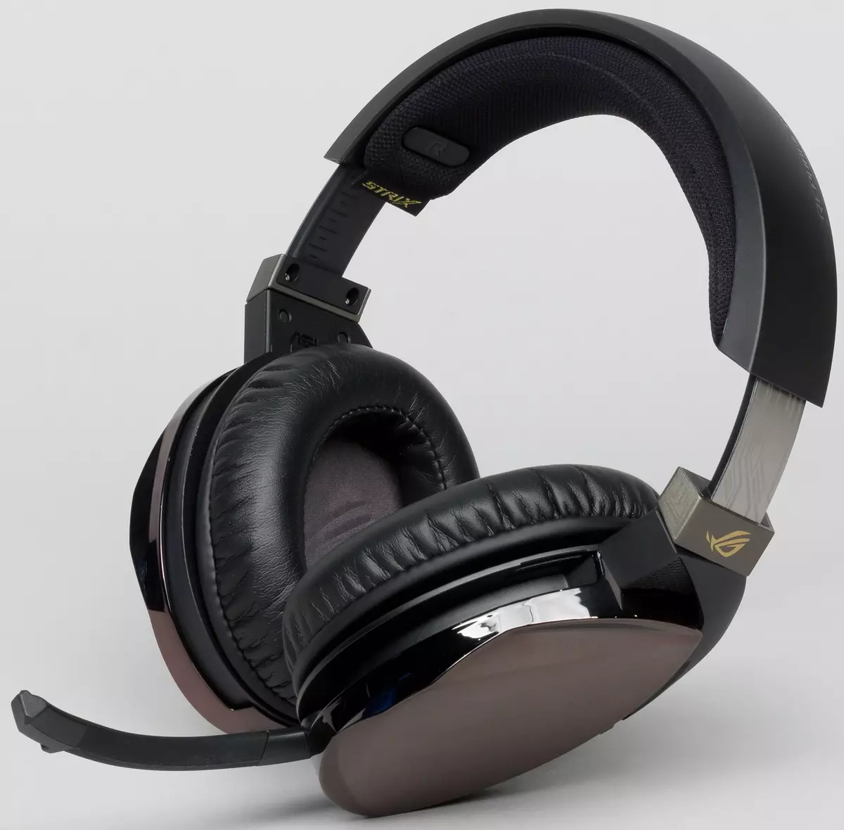 Asus Rog Strix Fusion 700 - Headset Gaming Bergaya dengan Suara Indah 2586_4
