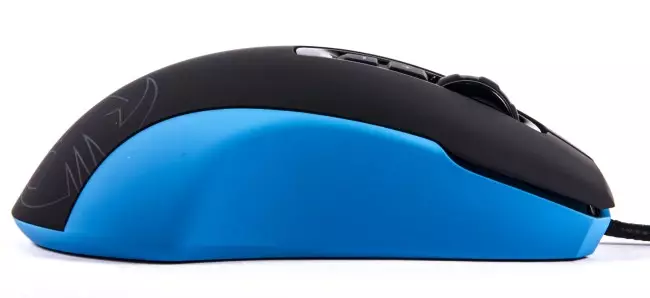 Roccat Kone XTD agus dath íon - mouses léasair le dearadh clasaiceach agus bogearraí suimiúla 33053_16