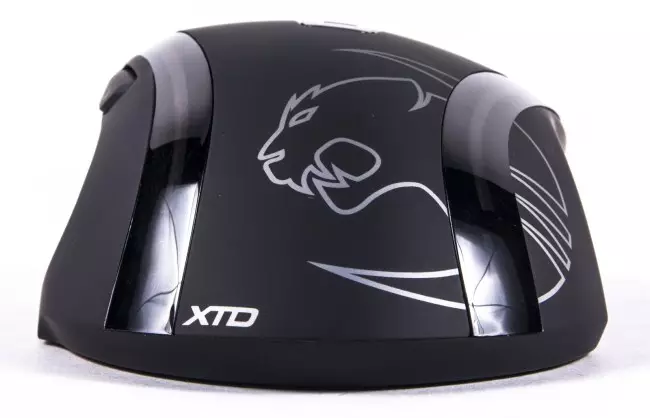 Roccat Kone XTD agus dath íon - mouses léasair le dearadh clasaiceach agus bogearraí suimiúla 33053_6