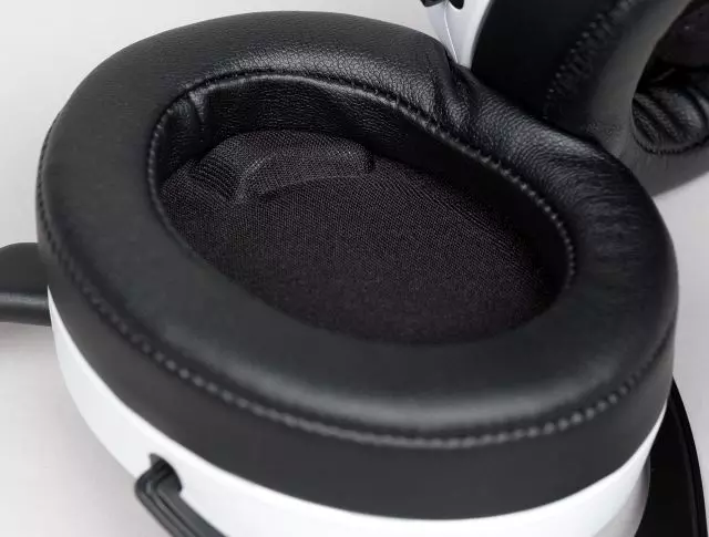 Corsair HS70 Wireless - Wireless Gaming Headset 