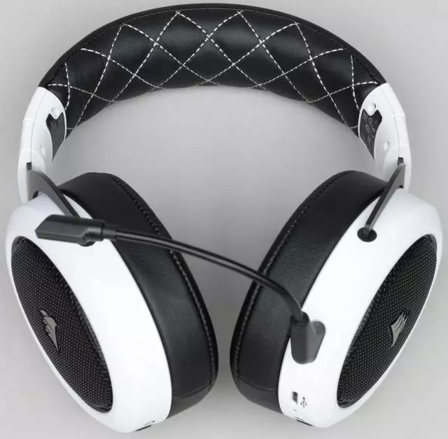 Corsair HS70 Wireless - Wireless Gaming Headset 