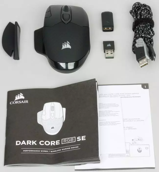 Խաղային մկնիկը անլար լիցքավորմամբ Corsair Dark Core RGB հատուկ հրատարակություն եւ լիցքավորում MM1000 գորգ