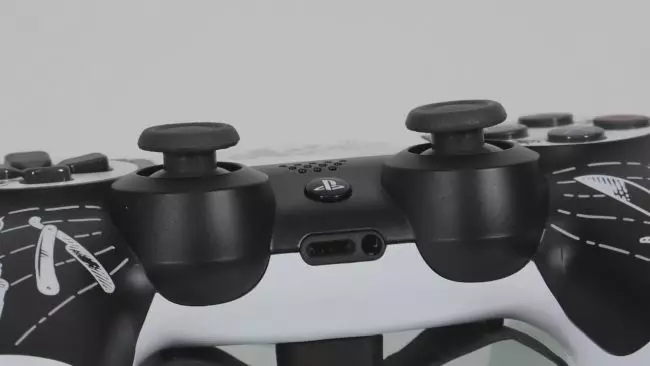 Imebadilishwa DualShock 4 Crossfire Pro Controller kutoka Gearz Gaming. 3518_7