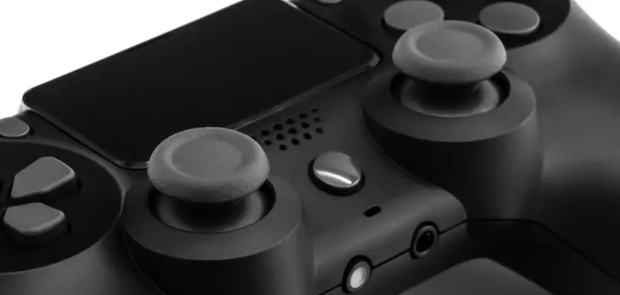 O controlador DualSense PS5 foi semelhante ao Dualshock para PS4. Nós olhamos para o protótipo do dispositivo