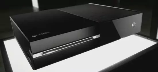 Xbox One: гарнітура в комплекті, використання геймпада без акумуляторів (дротове підключення) 80988_1