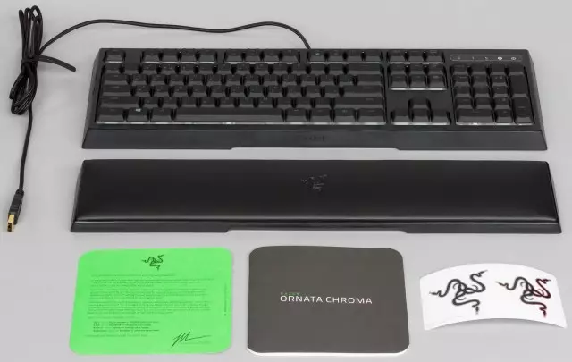 Méarchláir Mheicniúil Razer Ornata Chroma 9730_4